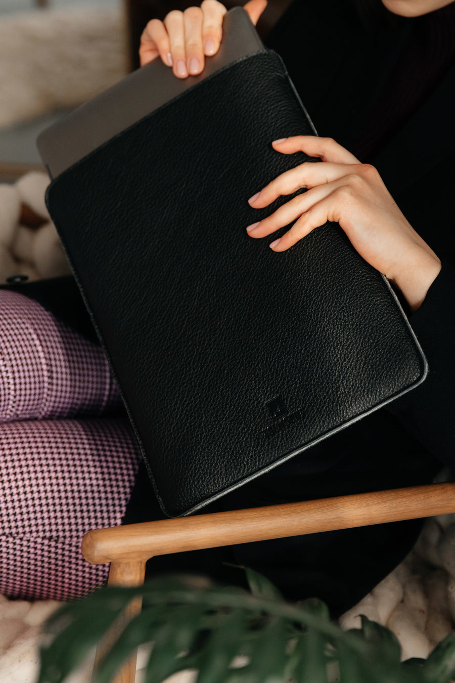 Mac Book 13 Inch Case | MacBook Leather Sleeve 13" | Tol Mount – Tolmount