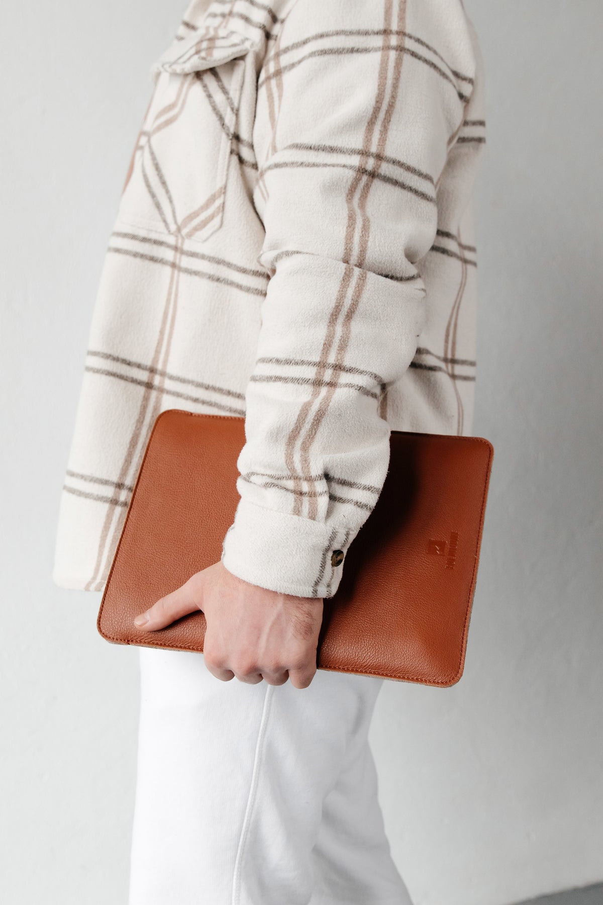 Mac Book 13 Inch Case | MacBook Leather Sleeve 13" | Tol Mount – Tolmount